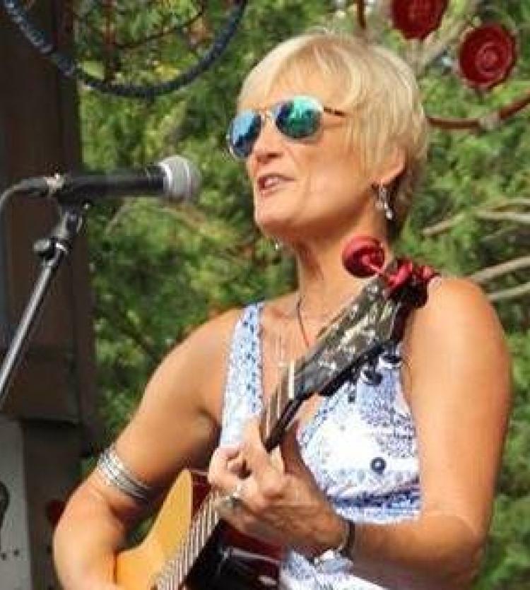 Lisa Rott | HavUHeard Radio